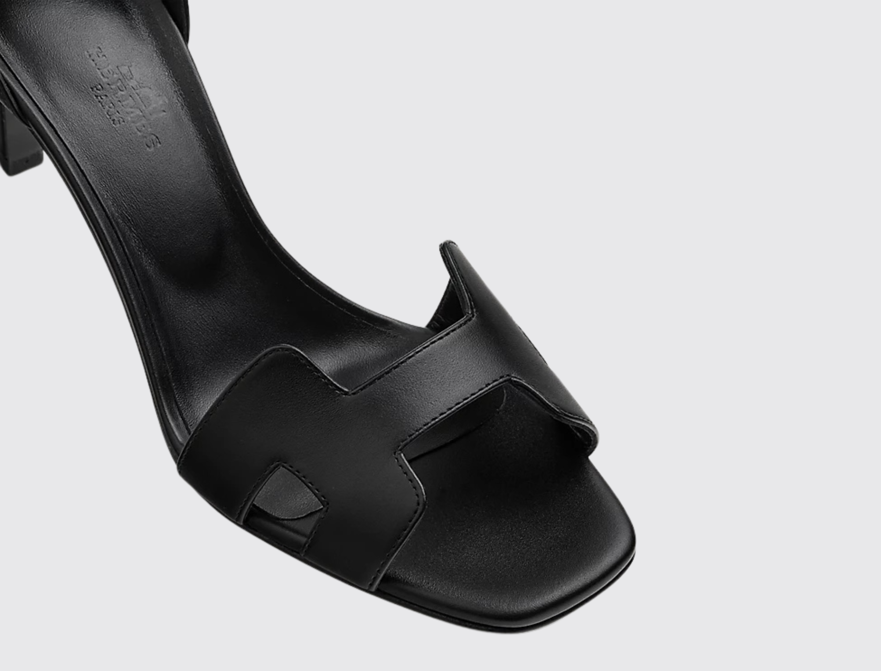 Joy 70 Sandals in Noir | Hermes | Vivent – VIVENT